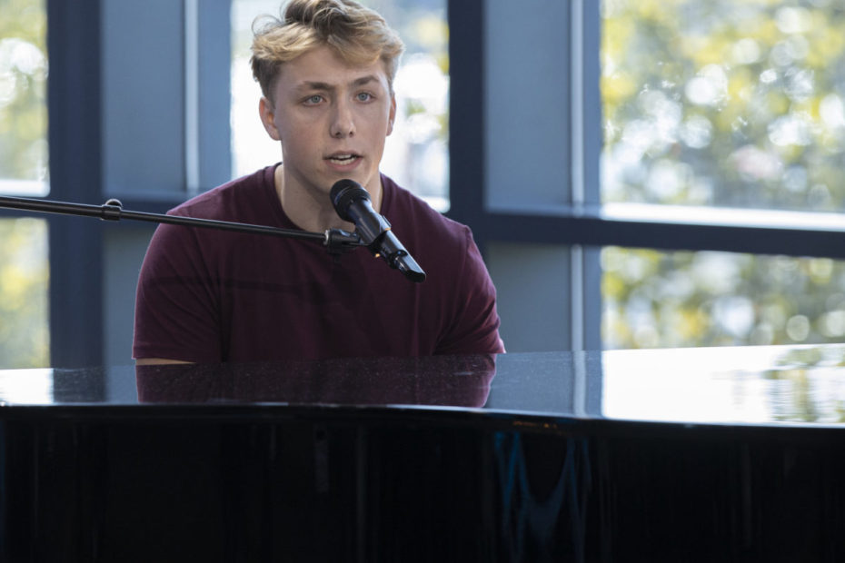 Who is Louis Knight from American Idol? - The Reality TV